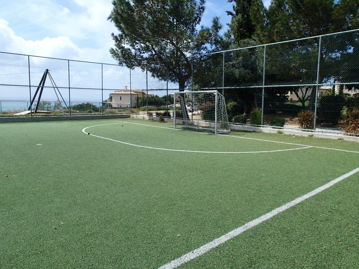 TUI BLUE Sensatori Atlantica Aphrodite Hills - Activities | AccessAble
