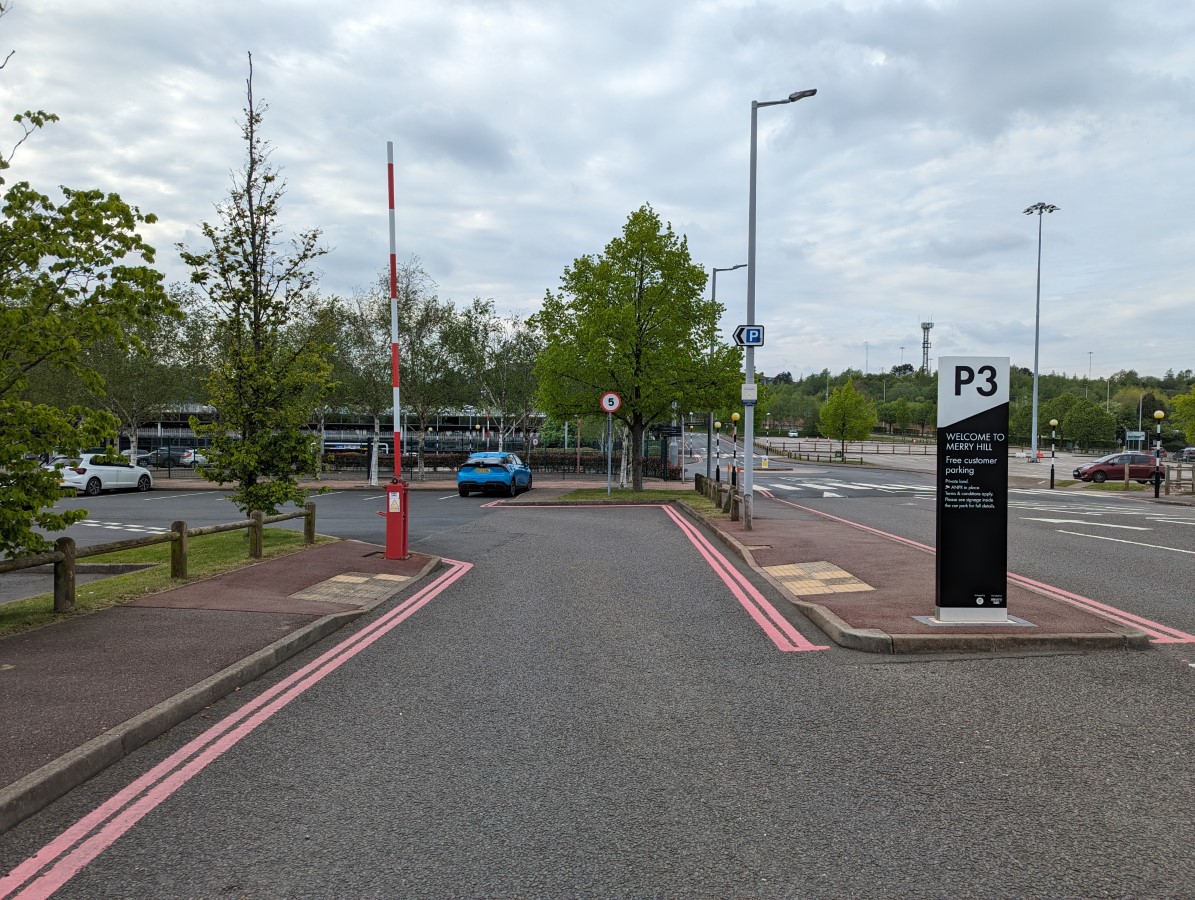 Merry Hill - P3 Car Park and Entrances | AccessAble