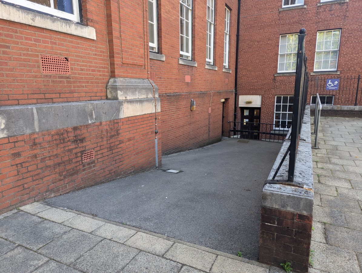 Samuel Alexander Lecture Theatre | AccessAble