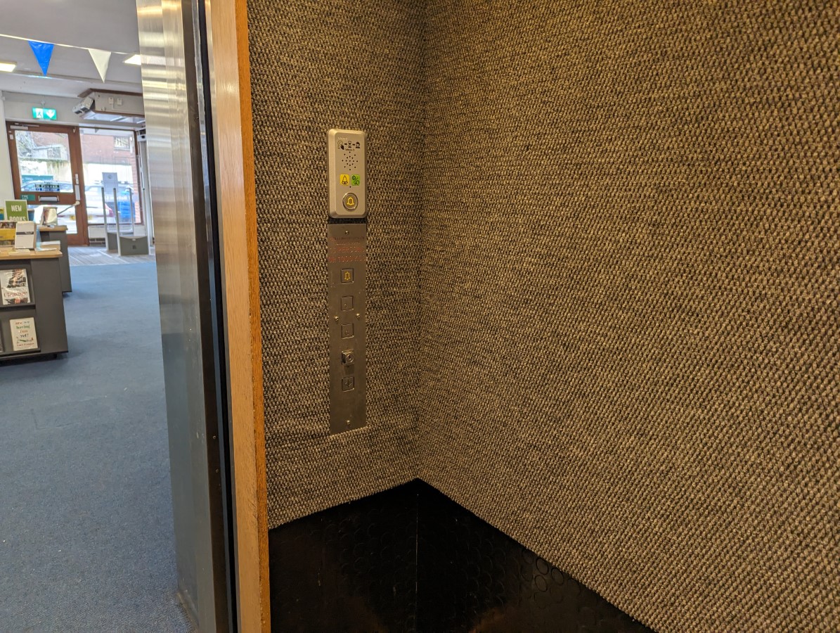 Balham Library | AccessAble