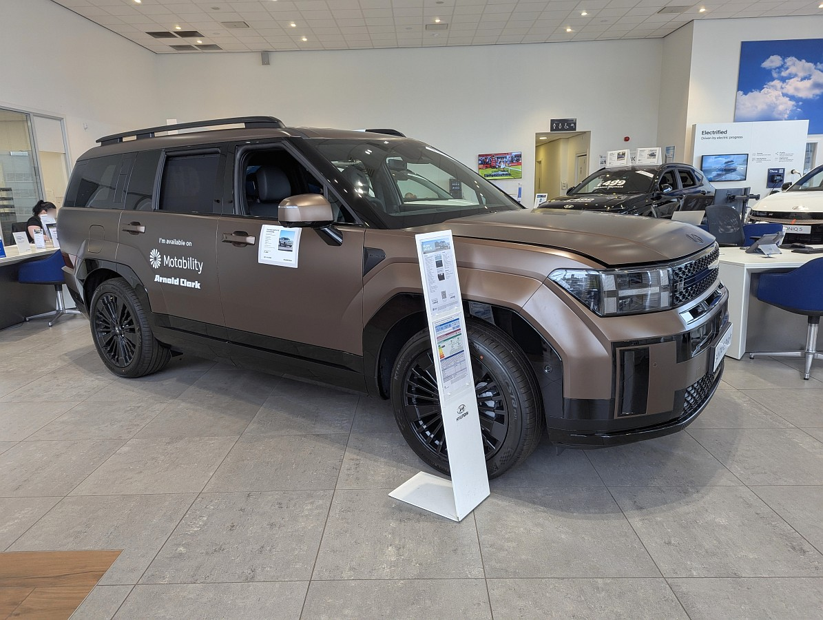 Arnold Clark Inverness Motorstore / Hyundai | AccessAble