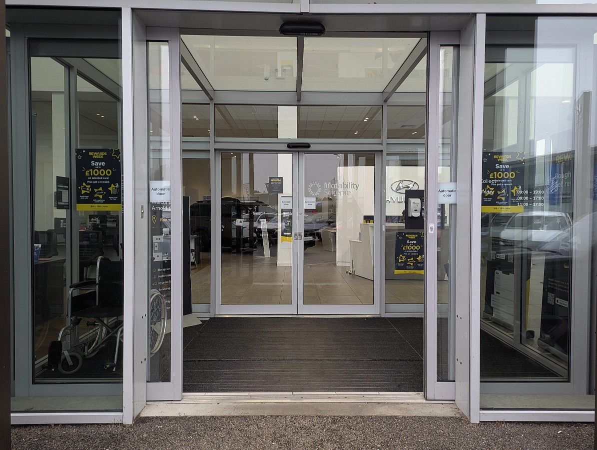 Arnold Clark Inverness Motorstore / Hyundai | AccessAble