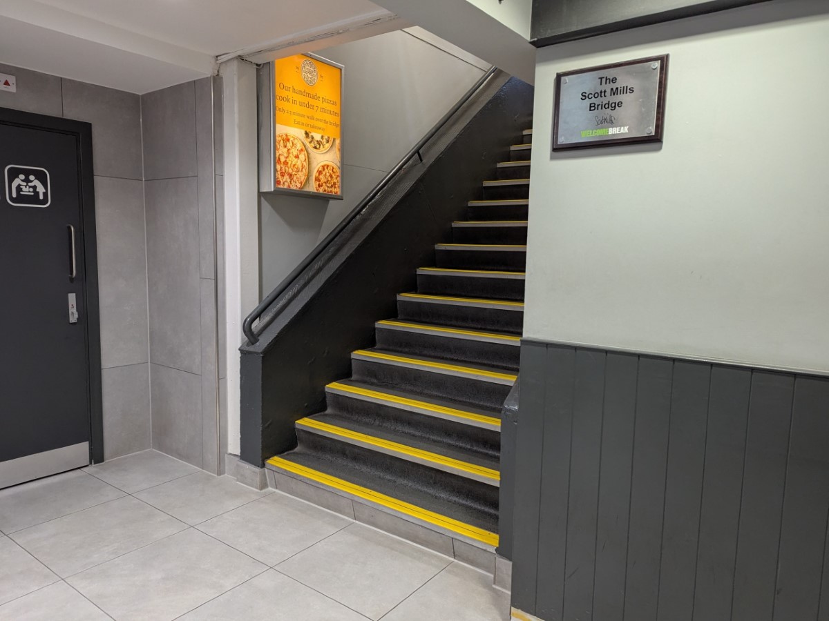 M3 - Fleet Services - Northbound - Welcome Break | AccessAble