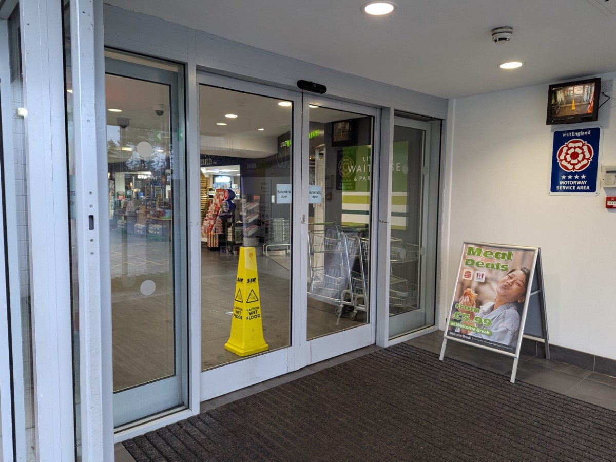 M3 - Fleet Services - Northbound - Welcome Break | AccessAble