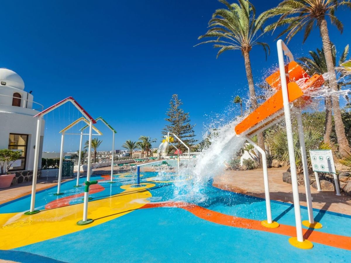 Abora Interclub Atlantic - Water Park | AccessAble