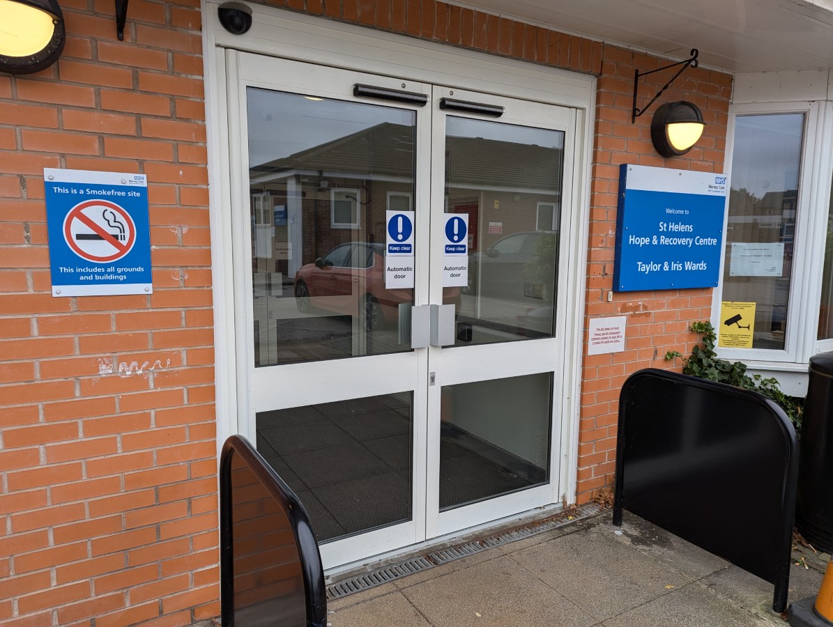 Peasley Cross Hospital - Iris Ward | AccessAble