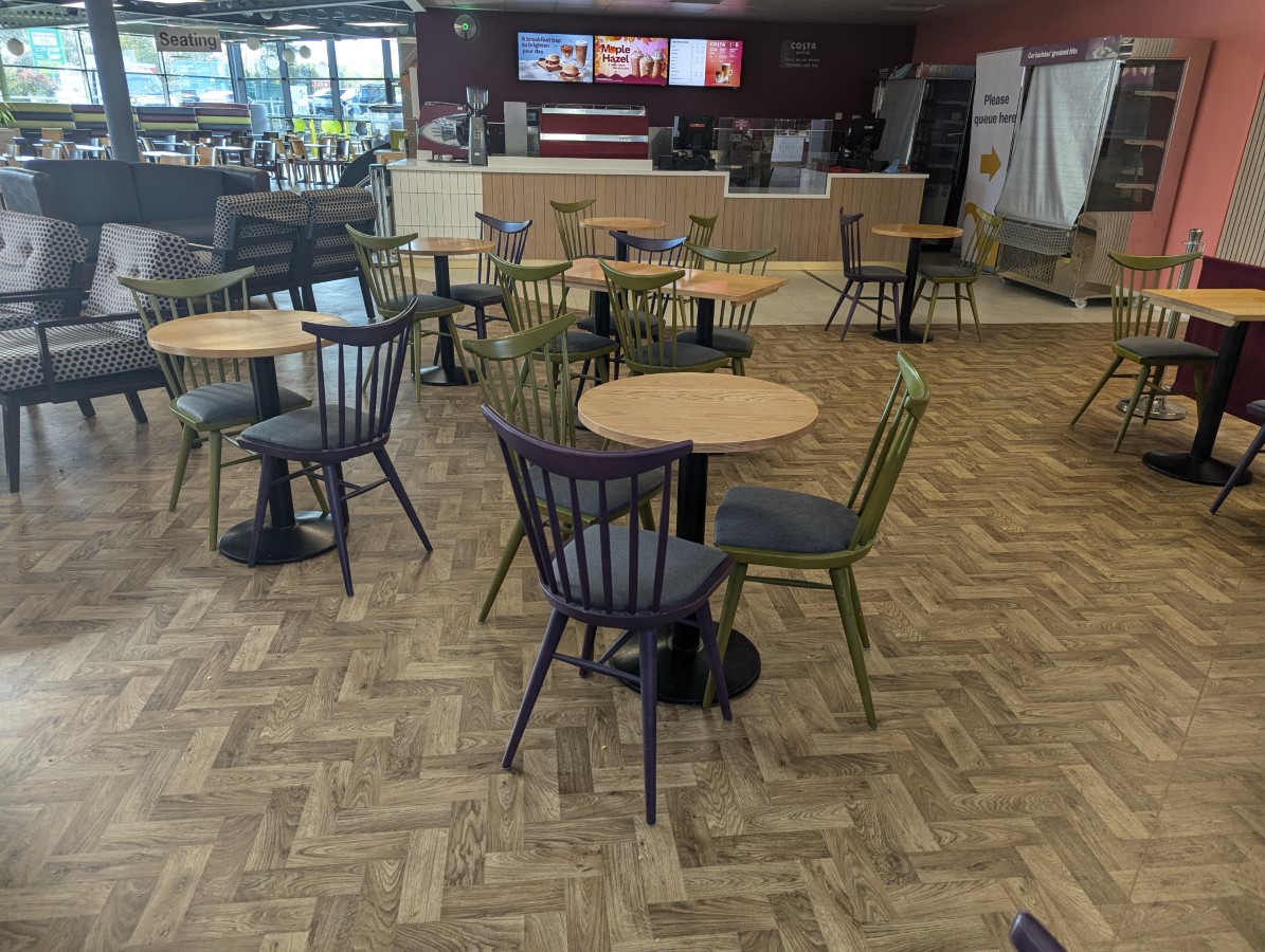 M5 - Strensham Services - Southbound - Roadchef | AccessAble