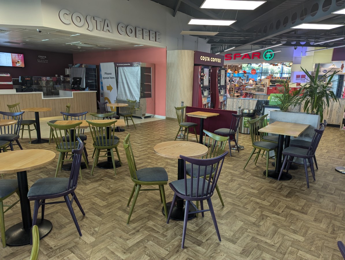 M5 - Strensham Services - Southbound - Roadchef | AccessAble