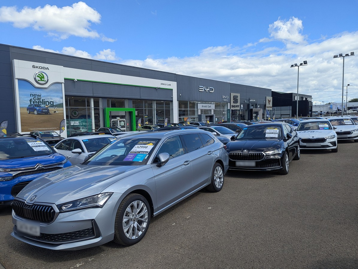 Arnold Clark Edinburgh Seafield Peugeot / Skoda / BYD / SEAT / CUPRA ...