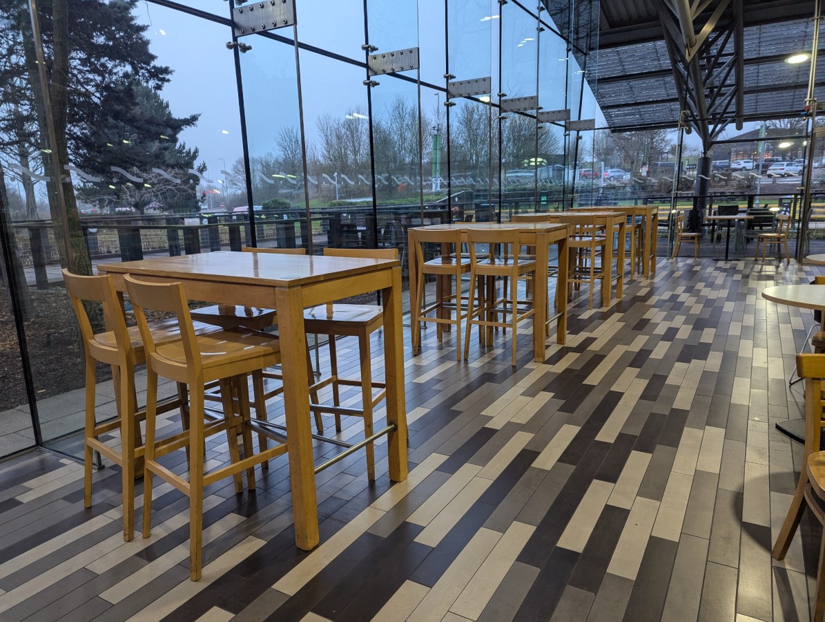 M40 - Oxford Services - Welcome Break | AccessAble