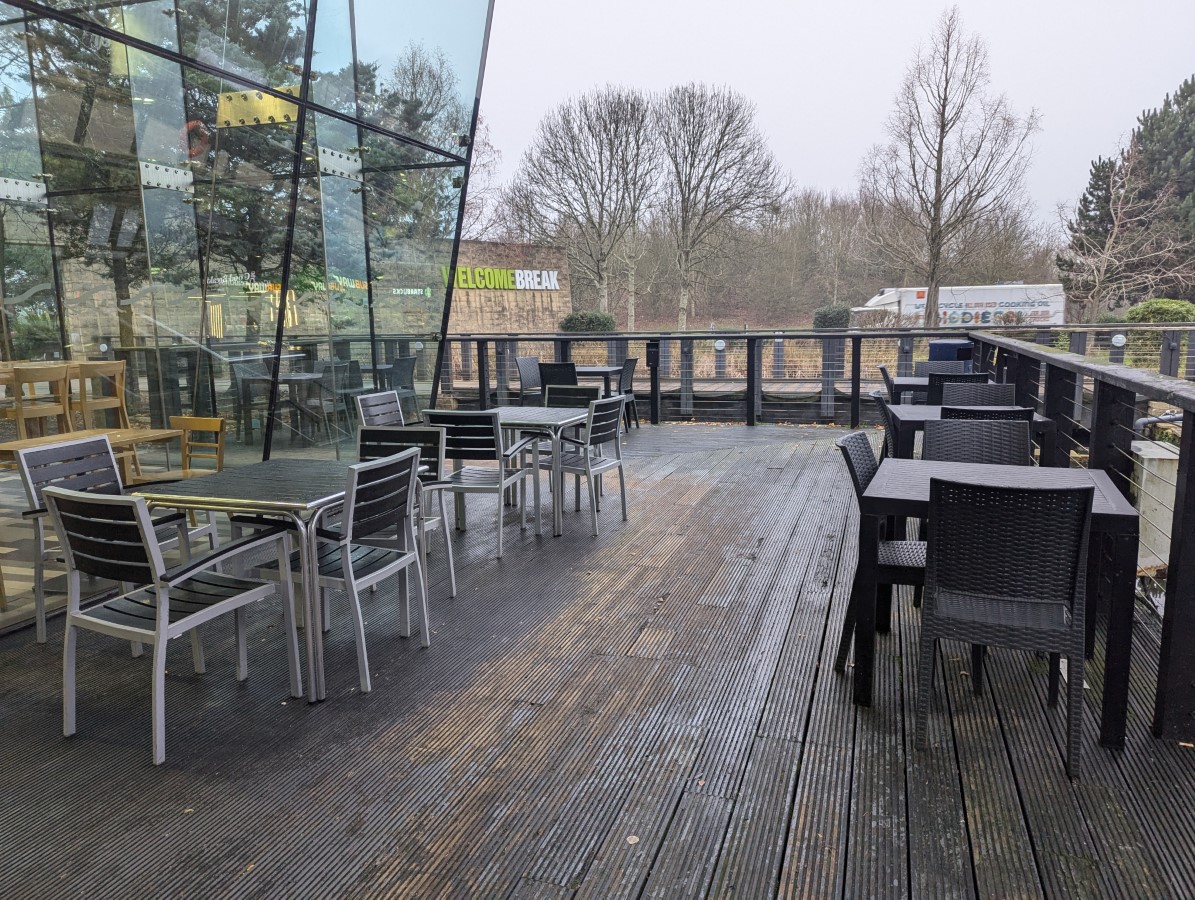 M40 - Oxford Services - Welcome Break | AccessAble