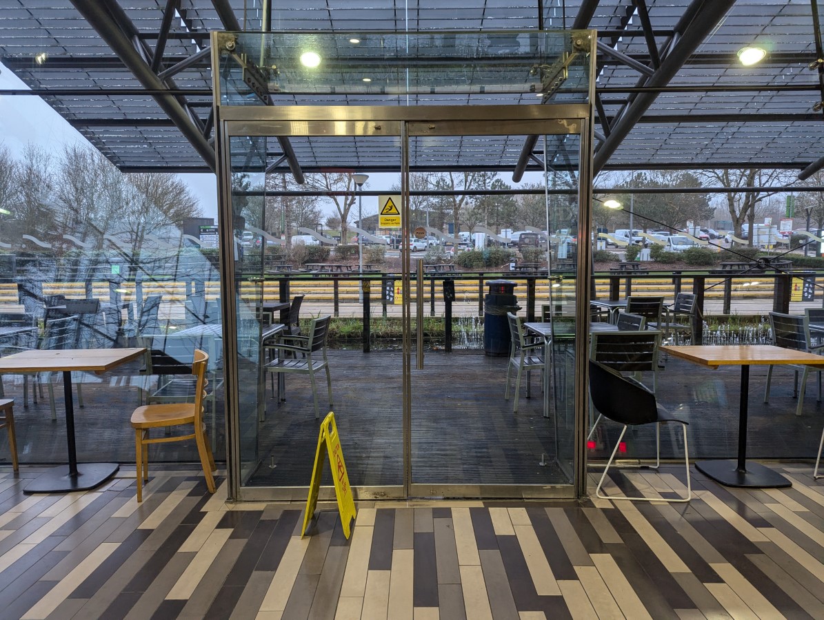 M40 - Oxford Services - Welcome Break | AccessAble