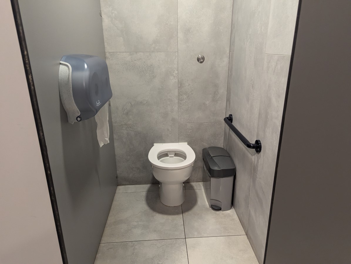 M40 - Oxford Services - Welcome Break | AccessAble