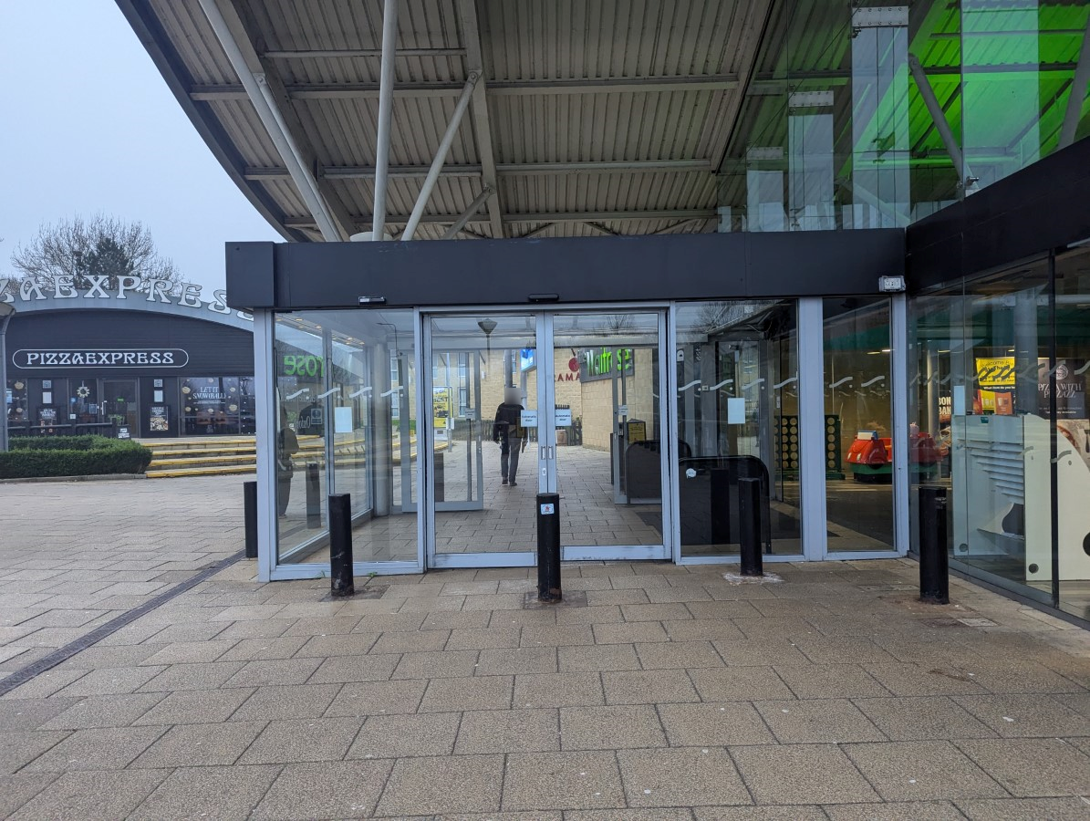 M40 - Oxford Services - Welcome Break | AccessAble