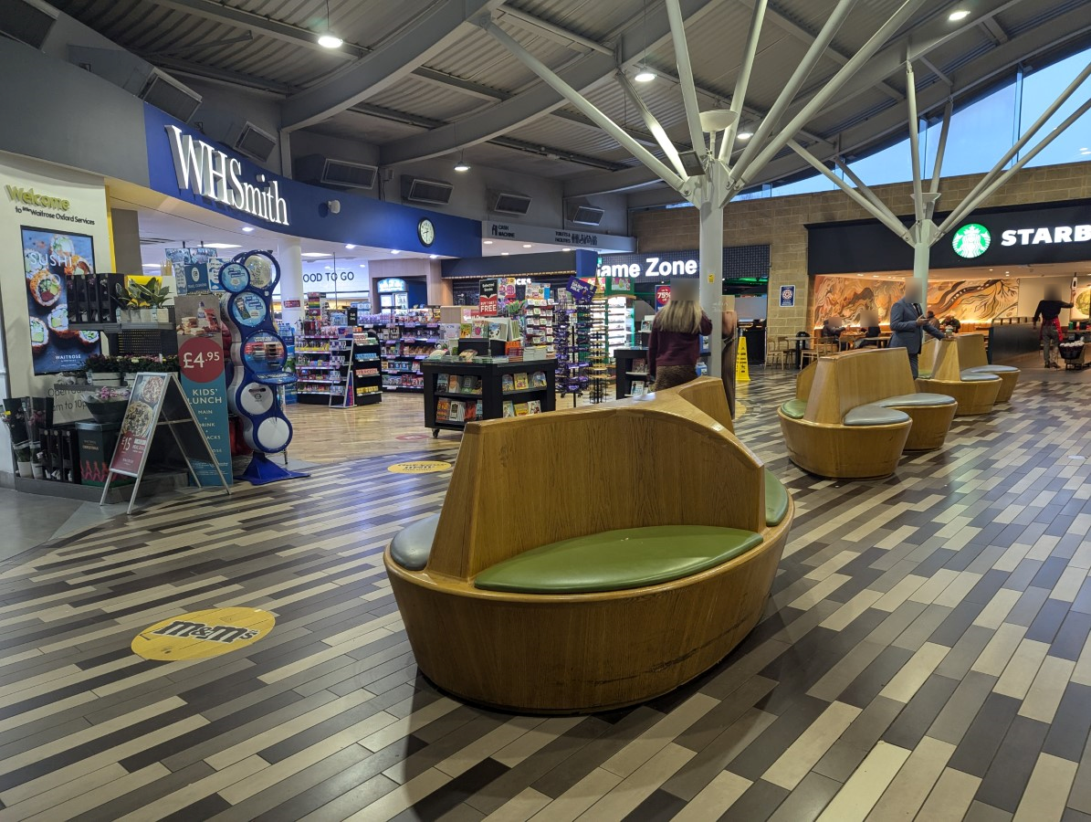 M40 - Oxford Services - Welcome Break | AccessAble
