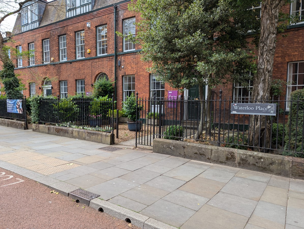 Lee Kai Hung Building - 178 Waterloo Place | AccessAble