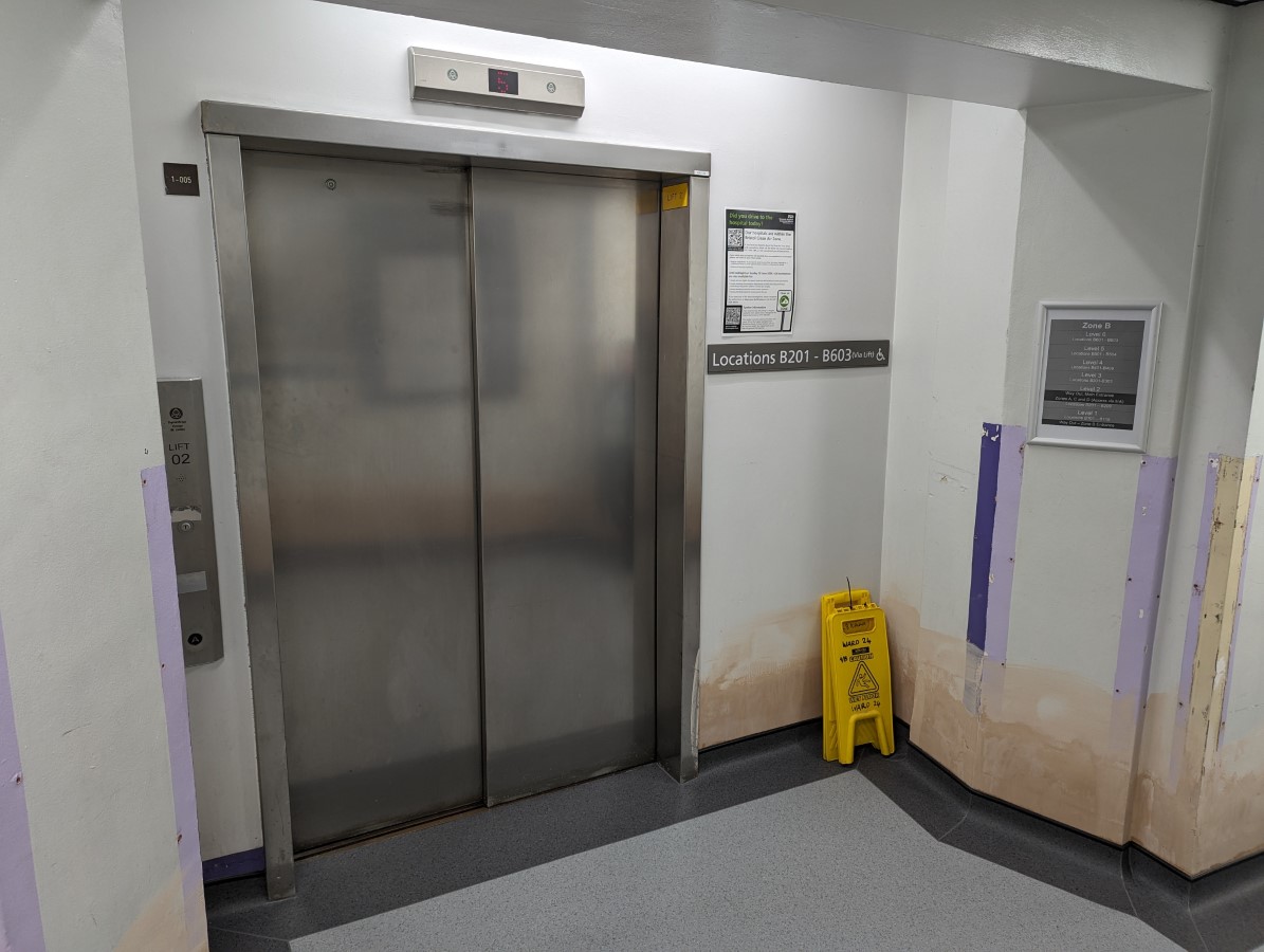 Bristol Royal Infirmary - Getting To and Getting Around The Hospital ...