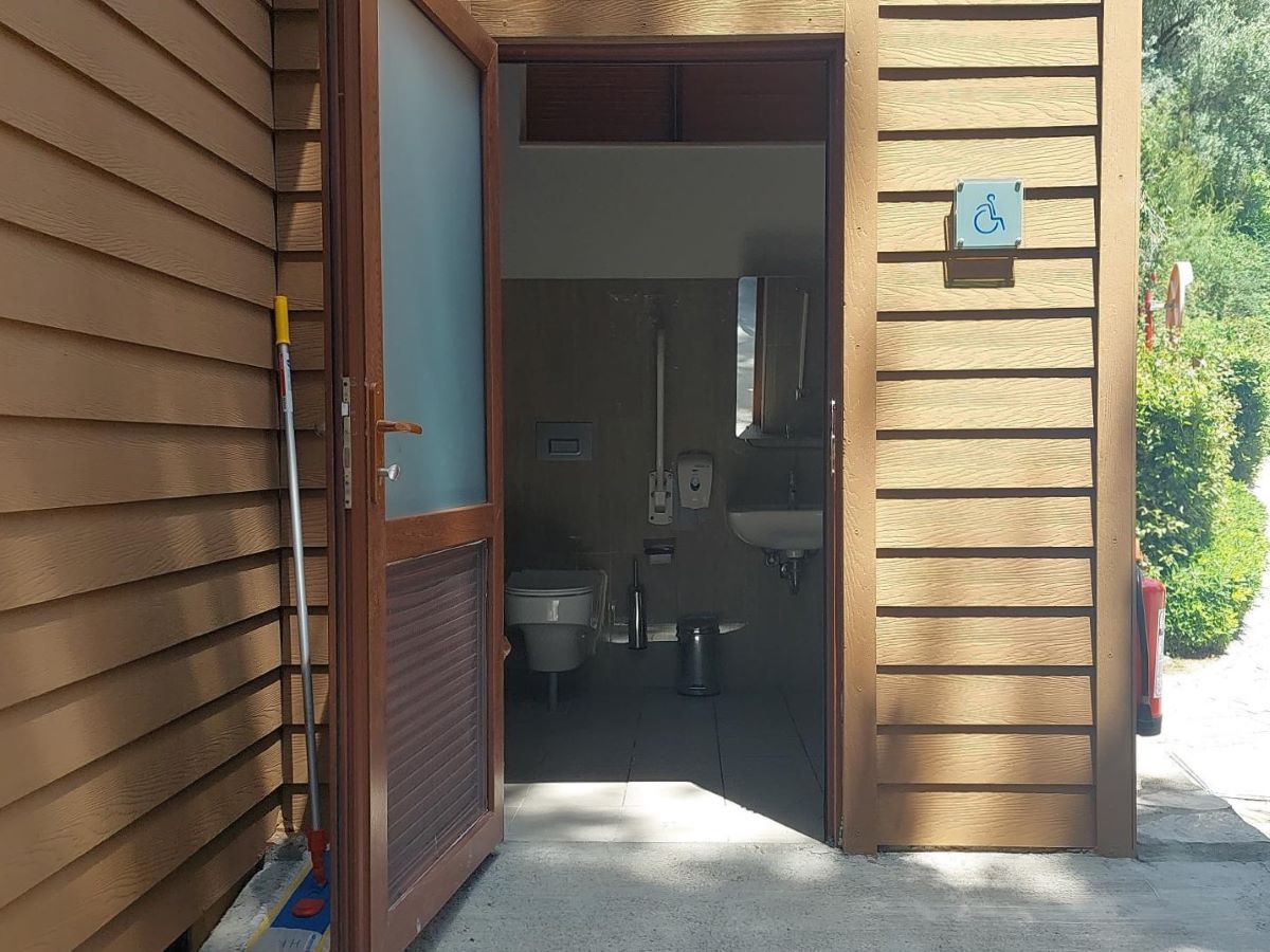 TUI BLUE Seno - Toilets with Adaptations for Disabled People | AccessAble