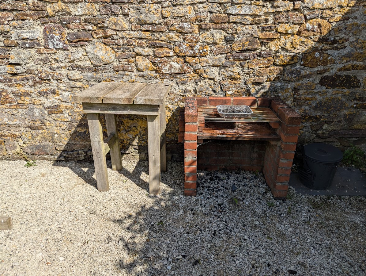 Middlebere Farmhouse - Outdoor Spaces | AccessAble