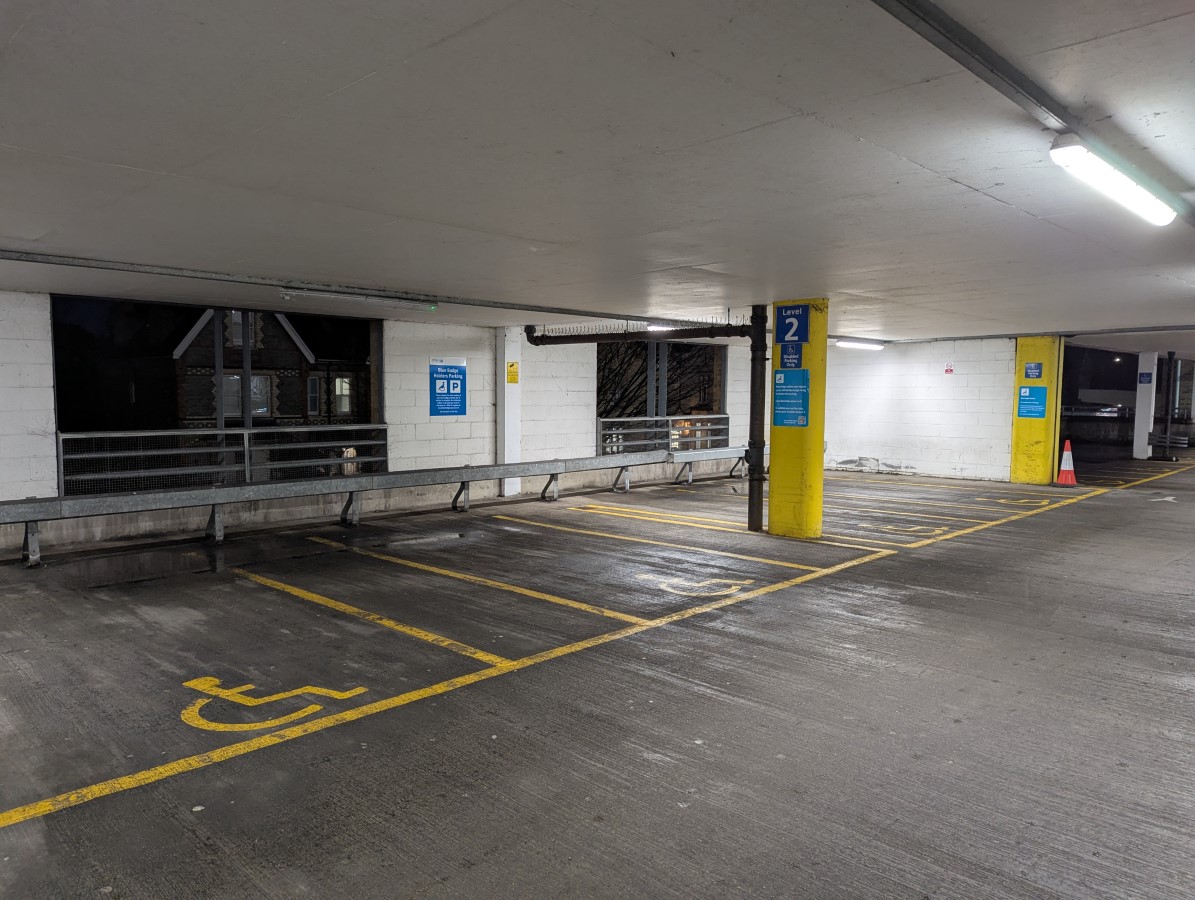 Royal Berkshire Hospital - Hospital Parking | AccessAble