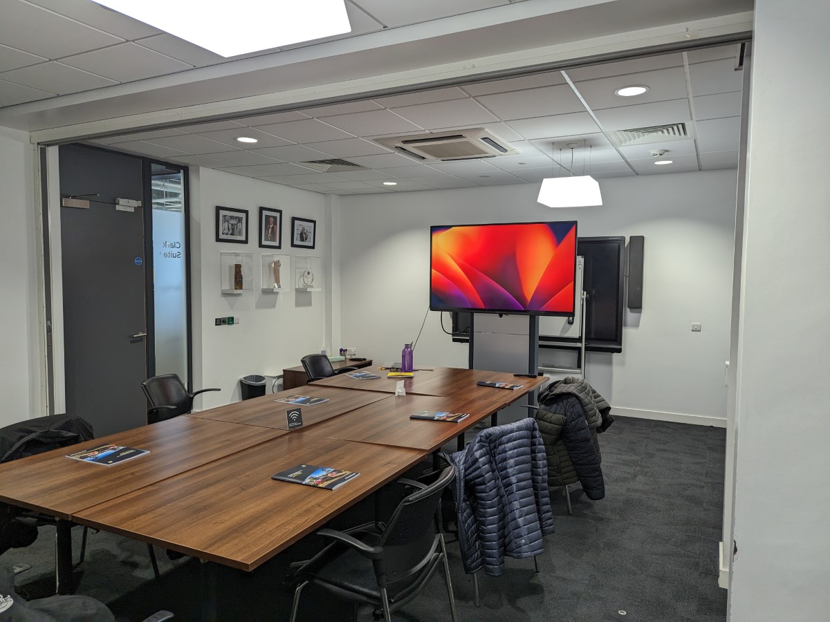 Arnold Clark Head Office | AccessAble