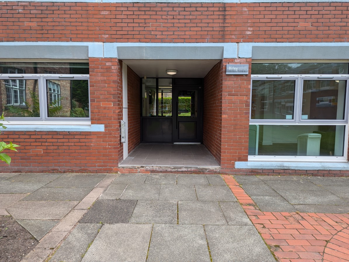 Hulme Hall - Halls of Residence | AccessAble