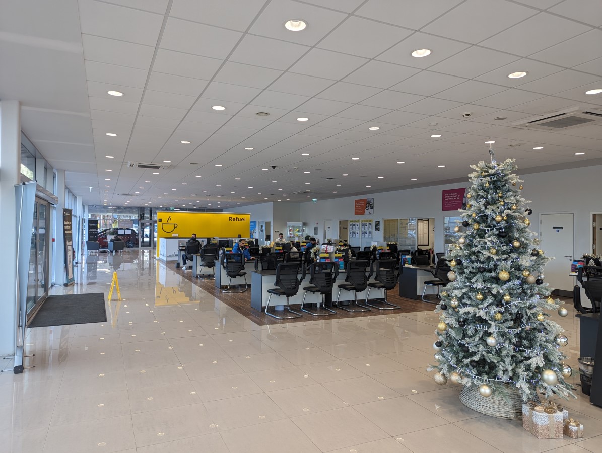 Arnold Clark Burton upon Trent Motorstore | AccessAble