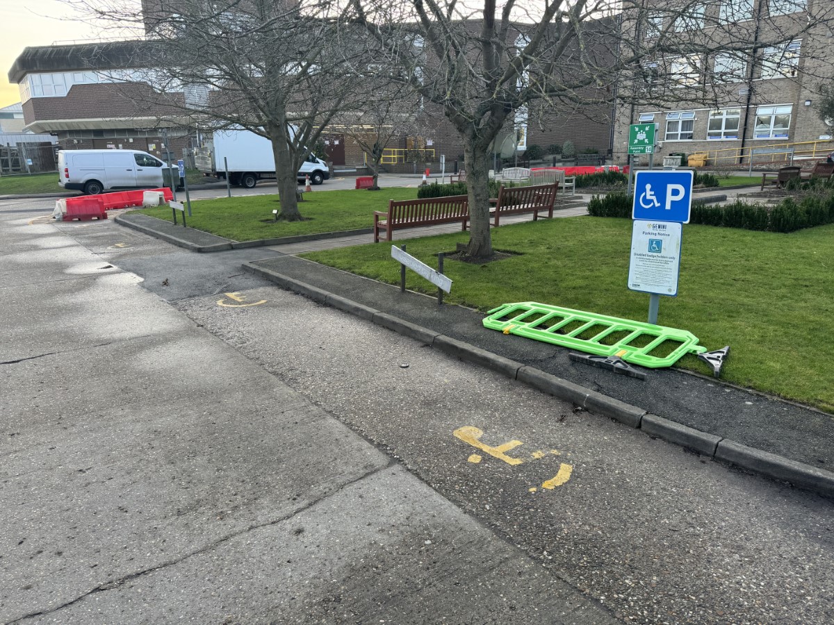Broomfield Hospital - Parking | AccessAble