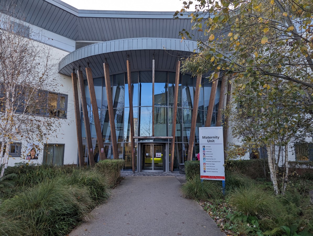 North Middlesex University Hospital - Entrances | AccessAble