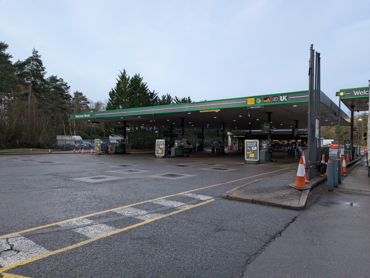 M3 - Fleet Services - Southbound - Welcome Break | AccessAble
