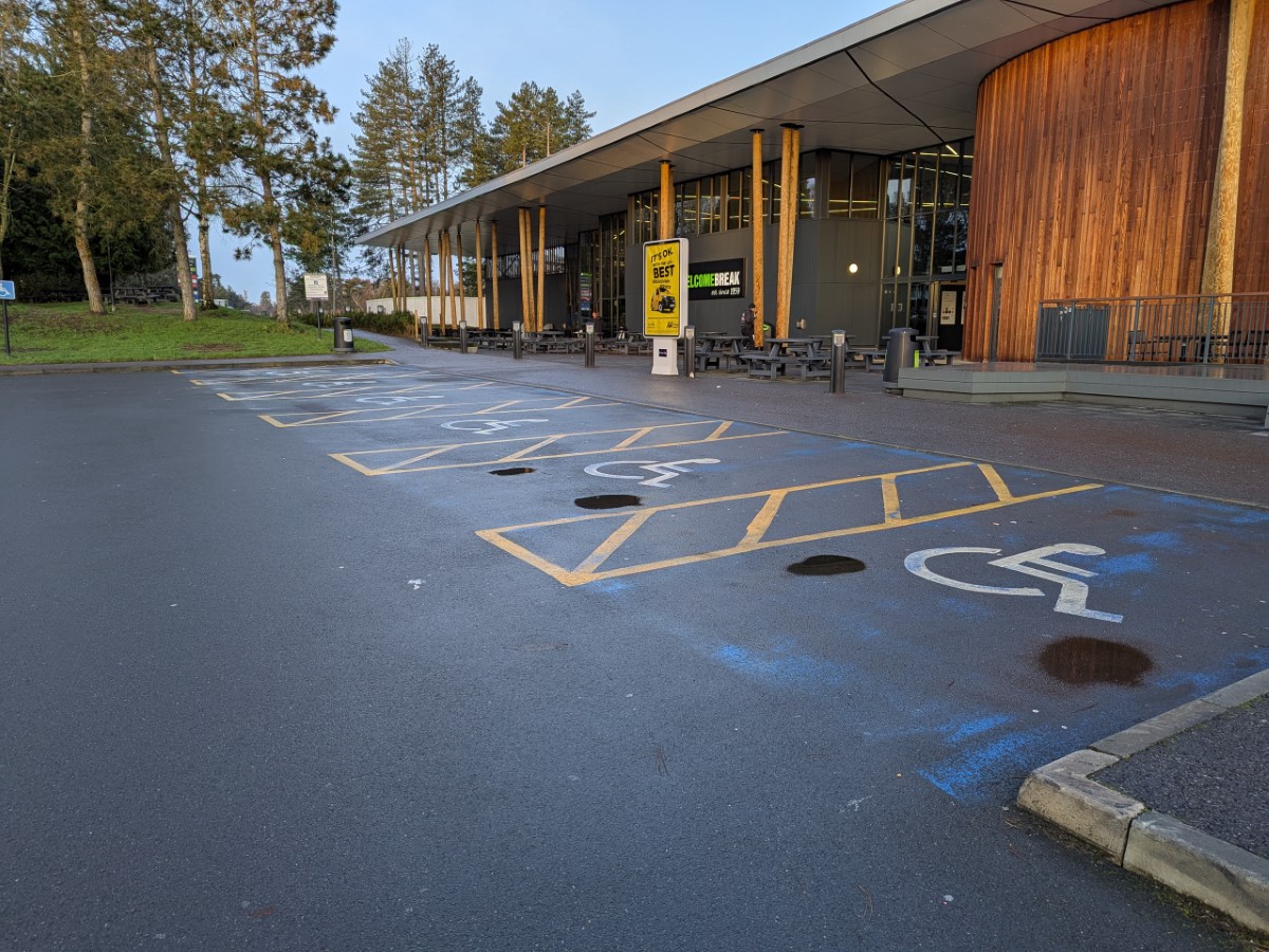 M3 - Fleet Services - Southbound - Welcome Break | AccessAble