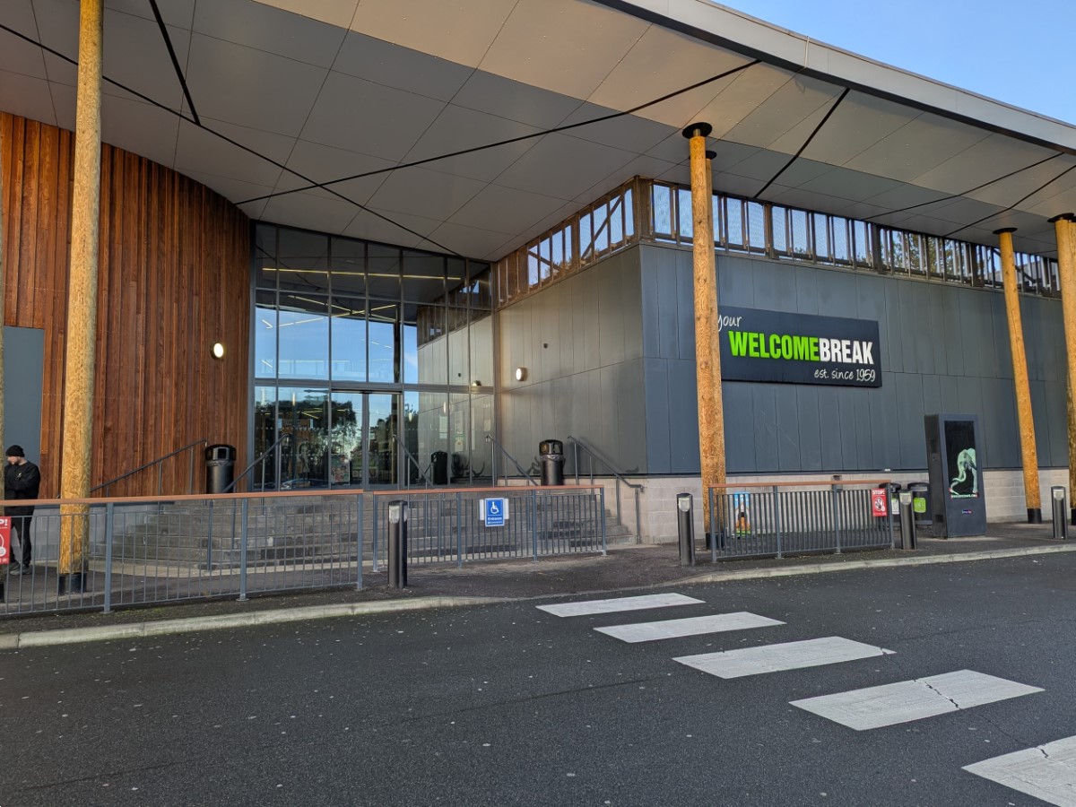 M3 - Fleet Services - Southbound - Welcome Break | AccessAble
