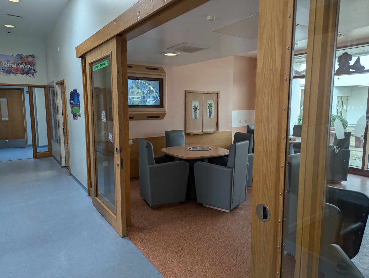Clock View Hospital - Newton Ward | AccessAble