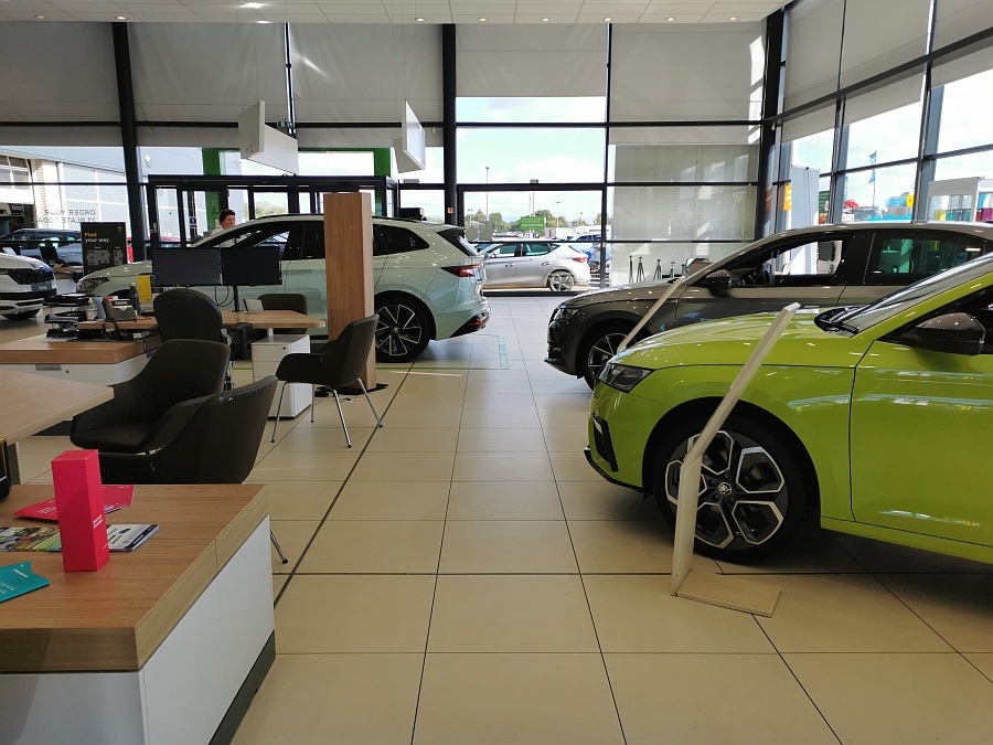 Arnold Clark Linwood SEAT / Škoda | AccessAble