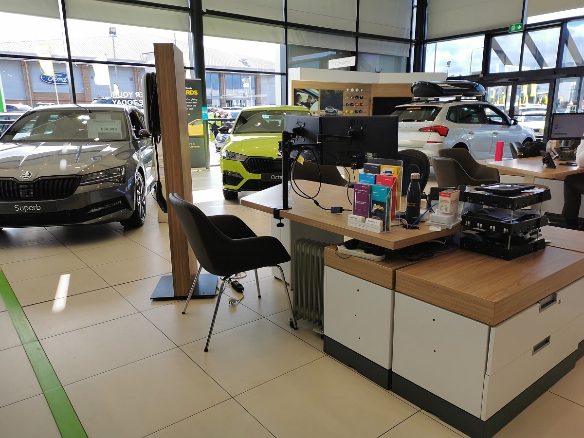 Arnold Clark Linwood SEAT / Škoda | AccessAble
