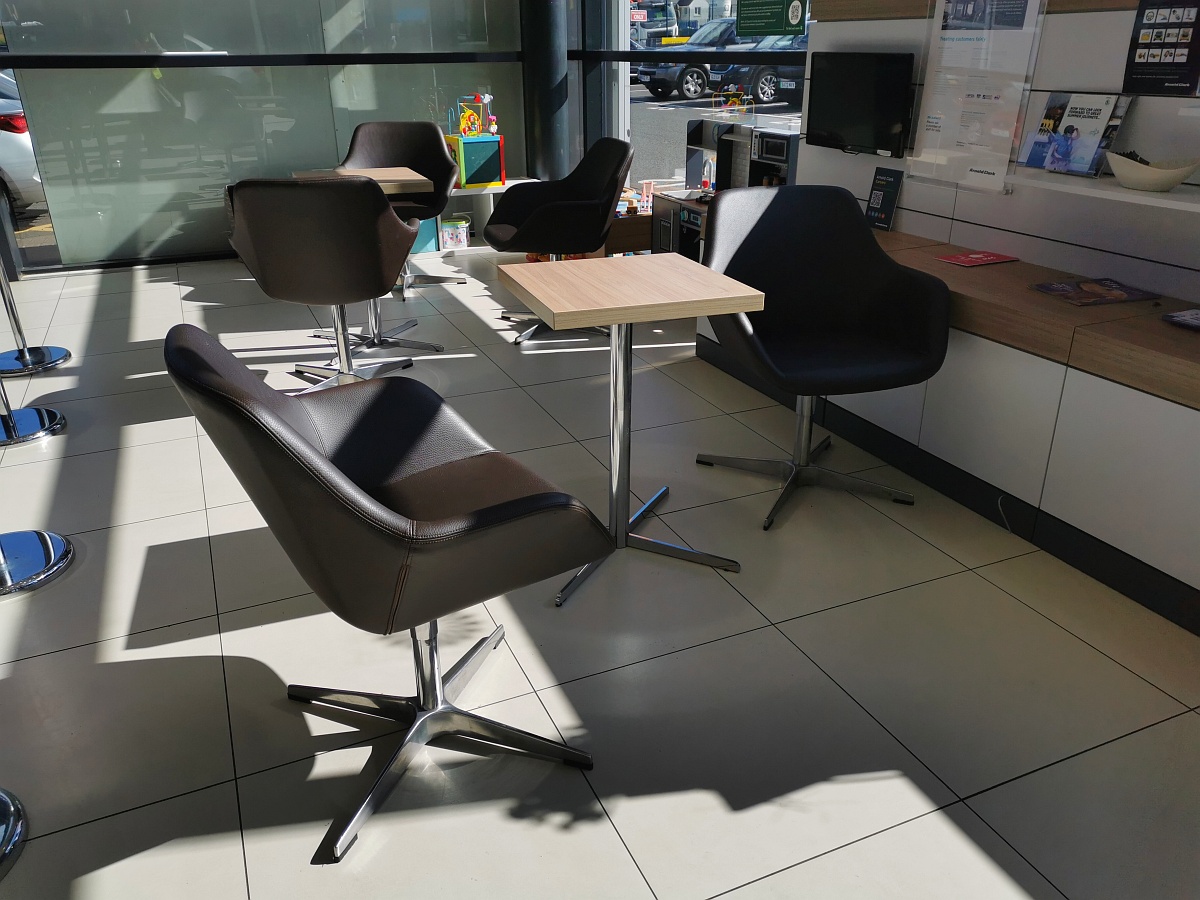 Arnold Clark Linwood SEAT / Škoda | AccessAble