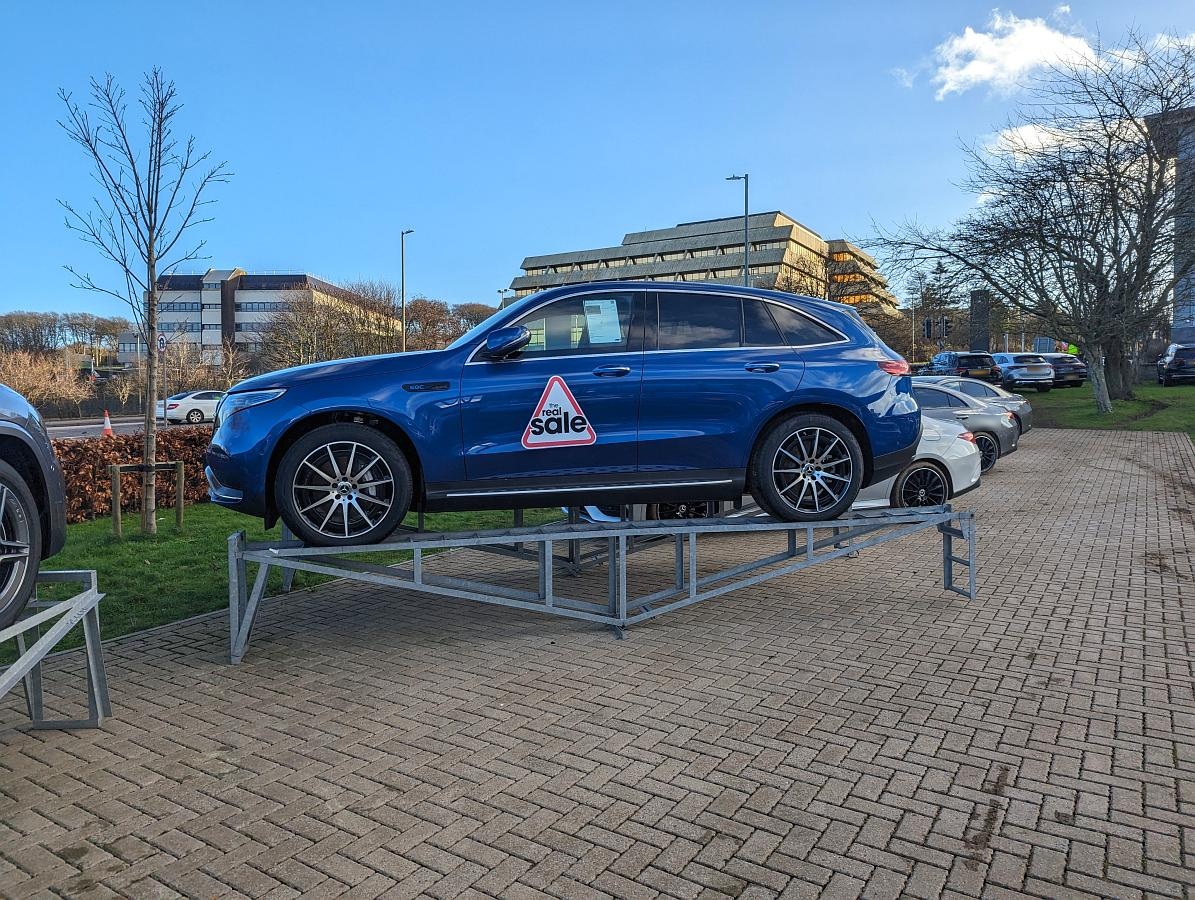 Arnold Clark Mercedes-Benz of Aberdeen | AccessAble