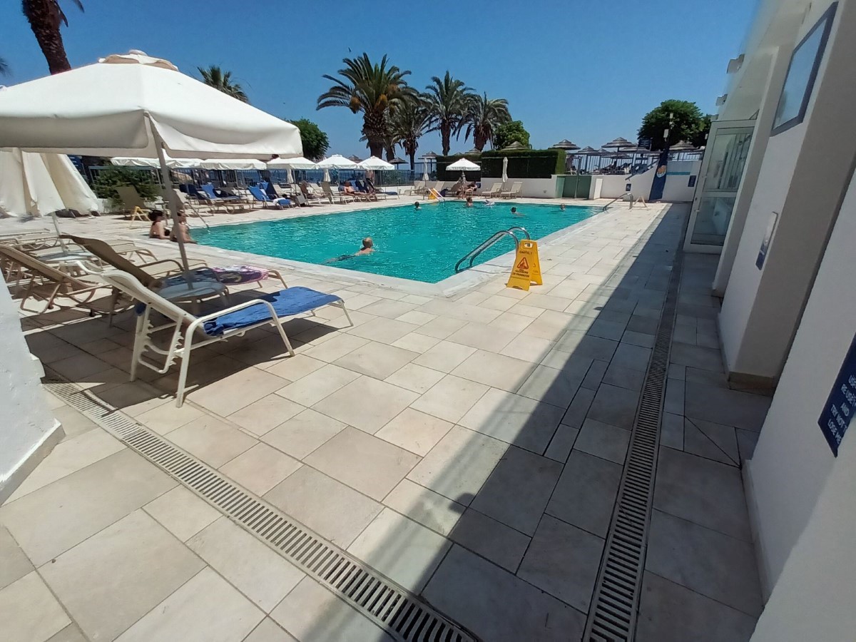 TUI BLUE Nausicaa Beach - Swimming Pool | AccessAble