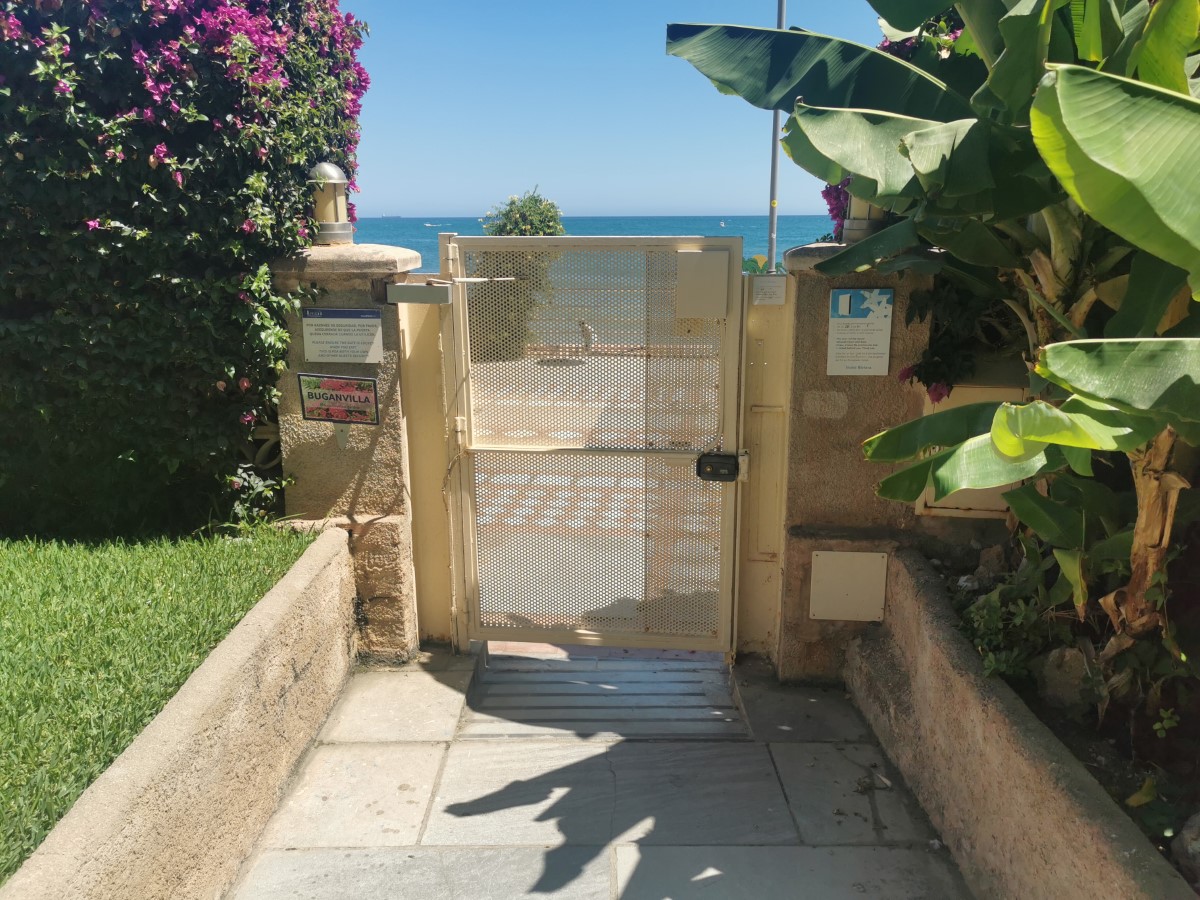 TUI BLUE Riviera - Beach | AccessAble