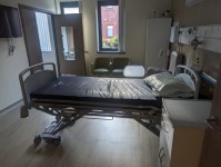 Longmoor House - Ward 1 - Green | AccessAble