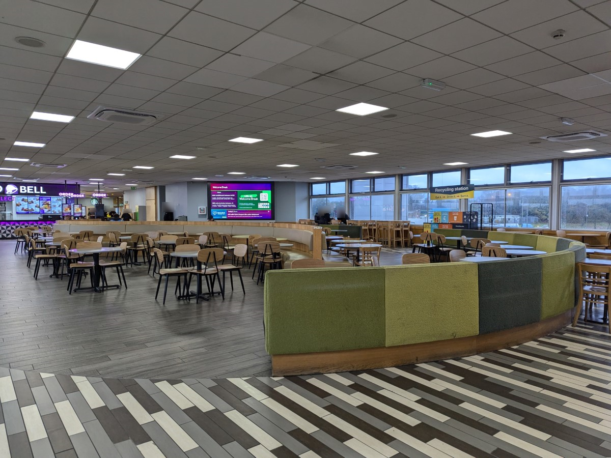 M1 - Leicester Forest East Services - Southbound - Welcome Break ...