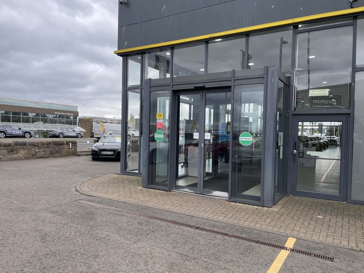 Arnold Clark Edinburgh Seafield Motorstore | AccessAble