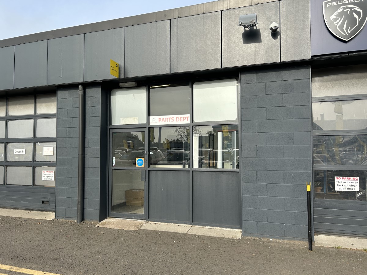 Arnold Clark Stirling Citroën / DS / Peugeot | AccessAble