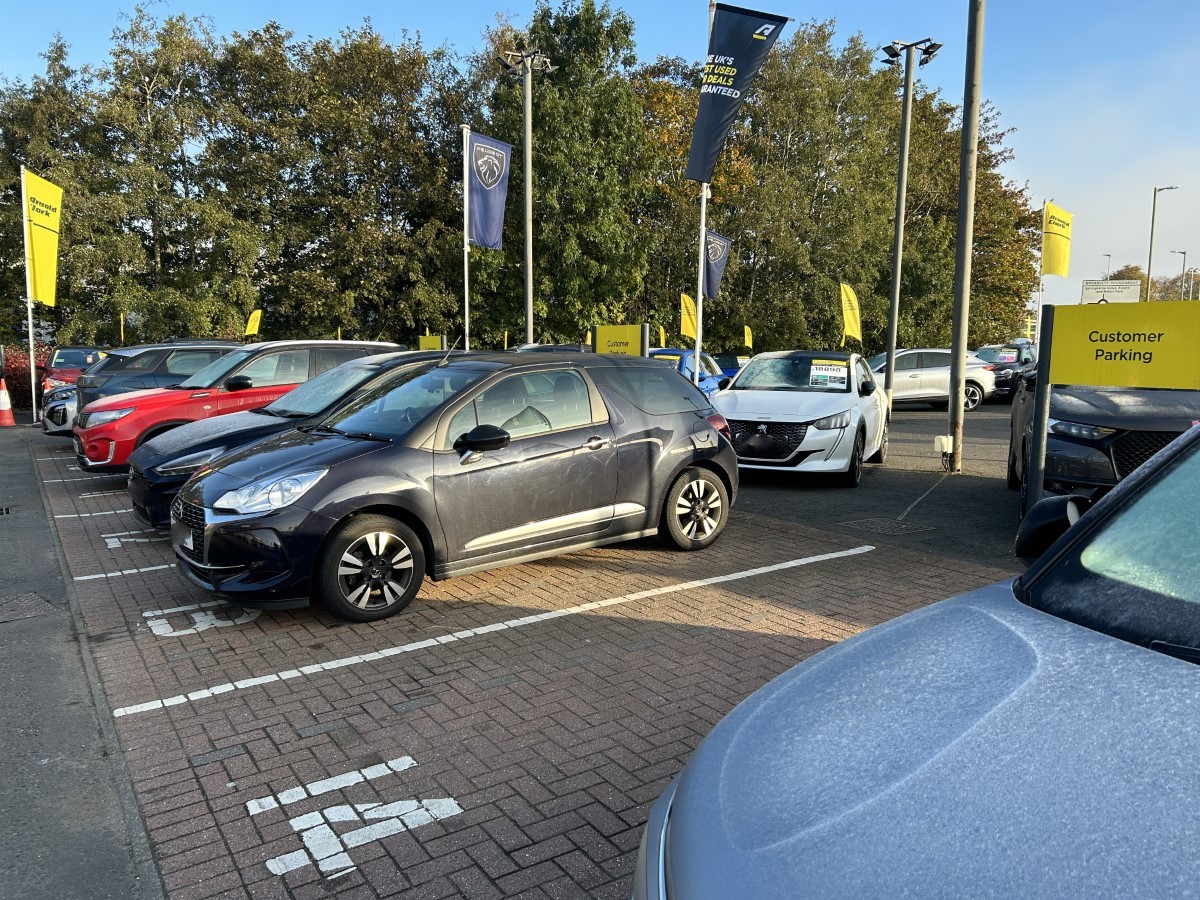 Arnold Clark Stirling Citroën / DS / Peugeot | AccessAble