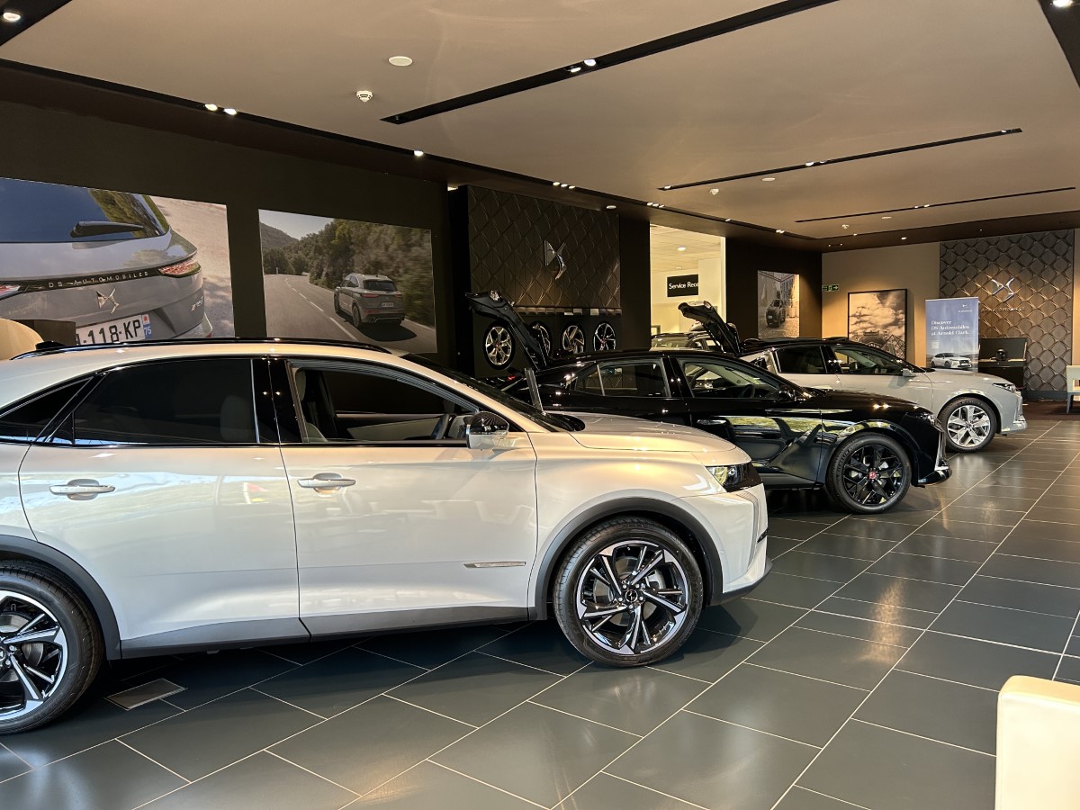 Arnold Clark Stirling Citroën / DS / Peugeot | AccessAble