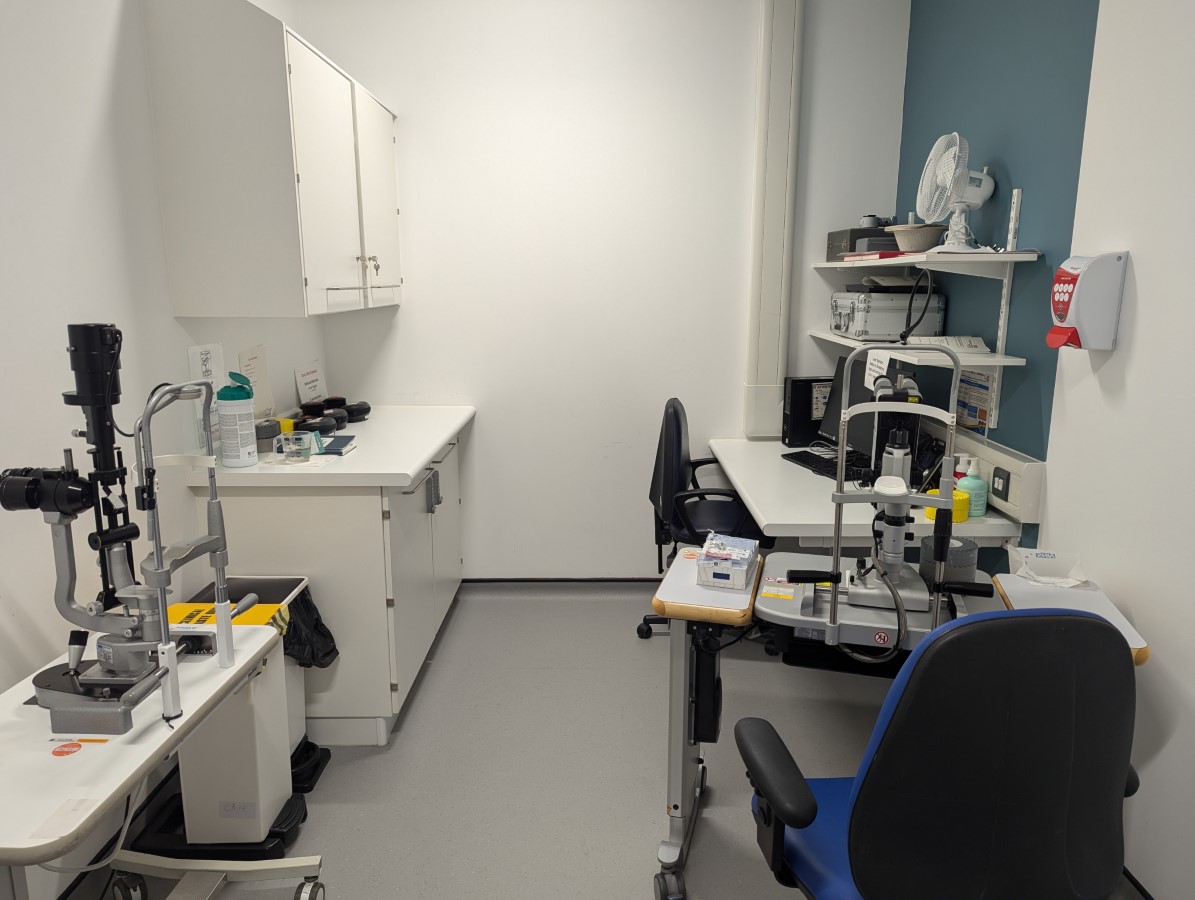 Royal Eye Infirmary - Main Outpatients Department | AccessAble
