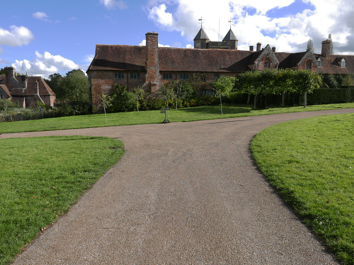 Sissinghurst Castle and Gardens - The Library | AccessAble