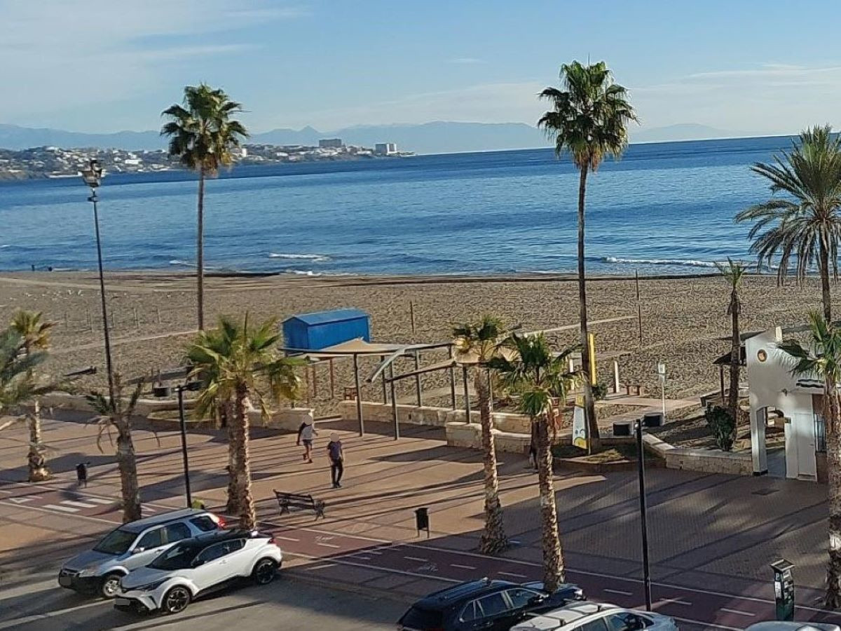 Hotel Yaramar - Beach | AccessAble