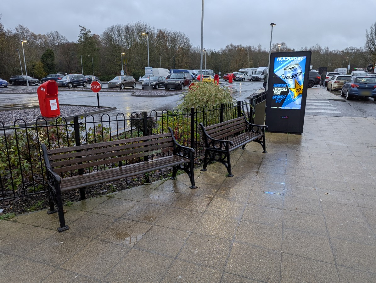 M20 - Maidstone Services - Roadchef | AccessAble