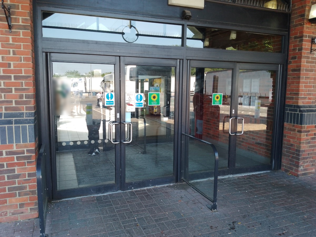 M20 - Maidstone Services - Roadchef | AccessAble